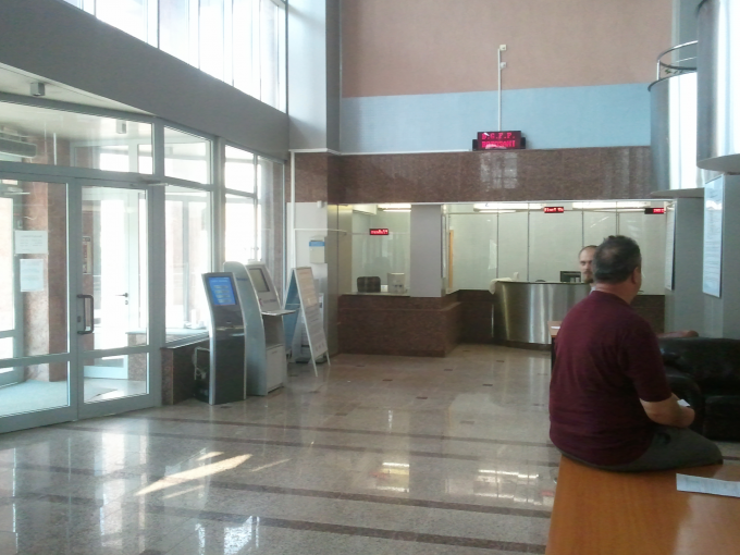 Bank Ticket Issuing Queue System Solution with multiple tellers and token number call system